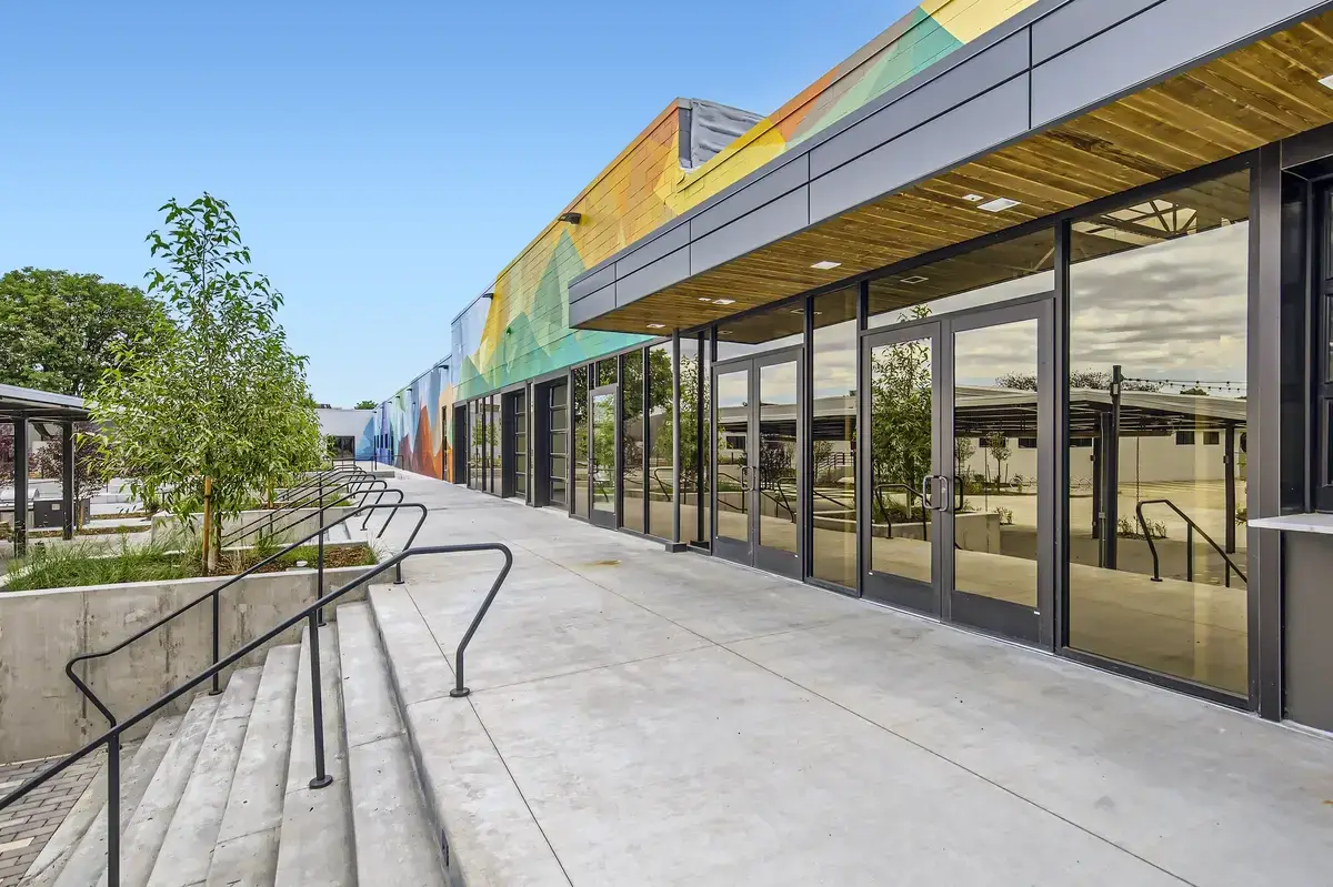 Broe Real Estate Group: Max Technology Center - Sun Construction